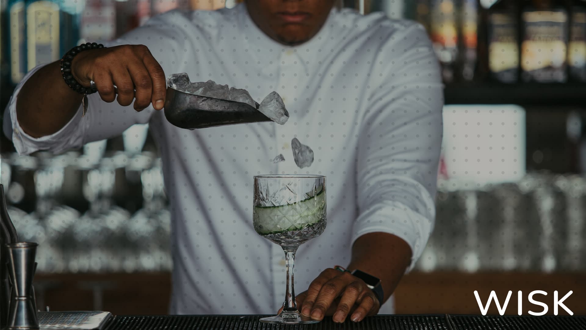 Aprenda a convertirse en camarero: consejos esenciales para conseguir su primer trabajo de ...